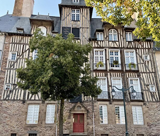 Appartement 4 pièces à vendre à Quartiers Centre, Saint-Anne