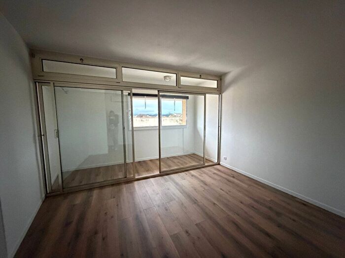 Centre Ville, Cavaillon - Appartement 1 pièce à louer