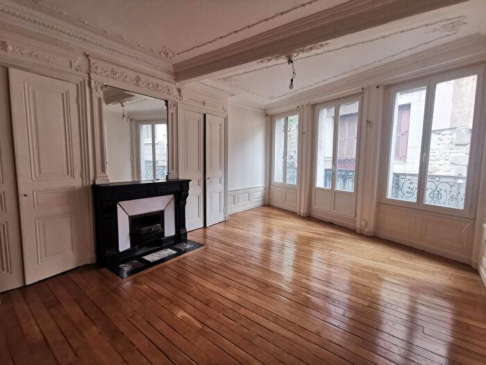 Appartement à louer - Saint-Étienne, Centre-ville, Peuple, Chavanelle - 4 pièces - 3 chambres