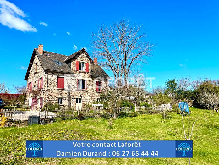 Maison à vendre - Sauveterre-de-Rouergue - 9 pièces - 7 chambres