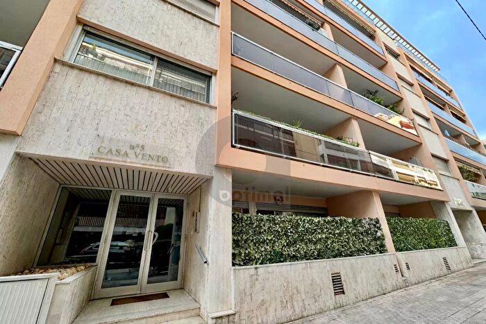 Appartement à vendre - Menton, Hôtel de Ville, Vieille Ville, Musée, Madone, Carnolès - 1 pièce