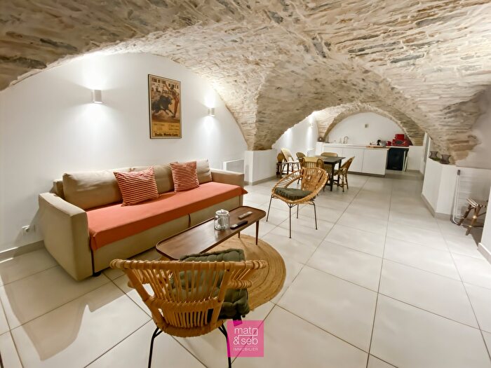 Appartement 2 pièces à vendre - Nîmes, Ecusson, Arènes