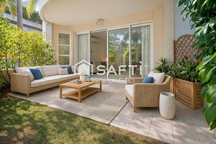 Appartement à vendre - Fréjus, Fréjus Plage - 3 pièces - 2 chambres