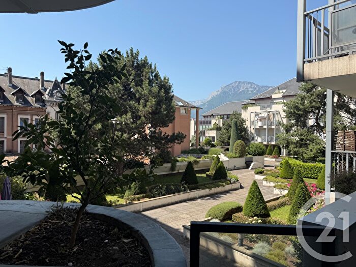 Grenoble, Saint Laurent : Appartement 4 pièces à louer