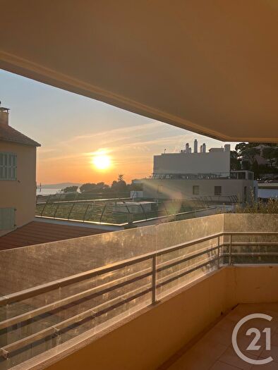 Appartement à vendre - Cap-dAil - 4 pièces - 3 chambres