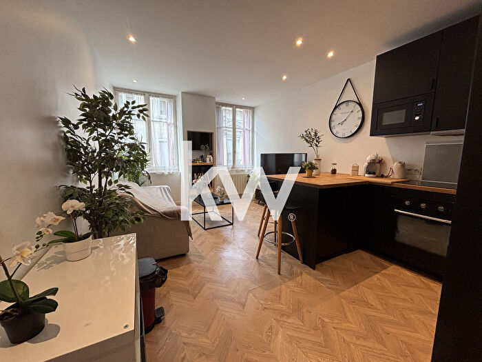 Appartement à vendre - Saint-Étienne, Crêt de Roc - 4 pièces - 3 chambres