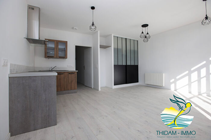 Appartement à louer - Nay - 4 pièces - 3 chambres