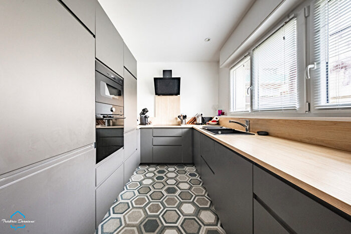 Appartement 5 pièces à Dijon, Centre-ville, à vendre