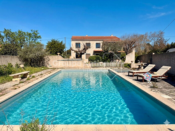 Maison à vendre - Gignac-la-Nerthe - 7 pièces - 5 chambres