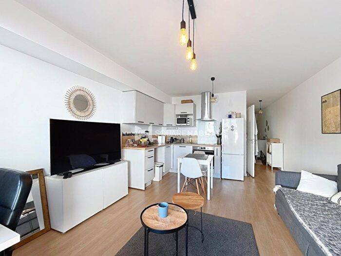 Appartement à louer - Bruz, Centre-ville - 2 pièces - 1 chambre