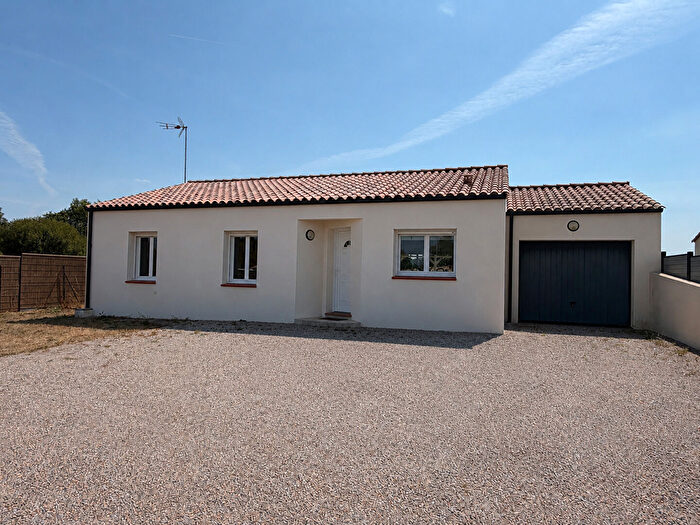Maison 4 pièces à Saint-Maixent-sur-Vie, à vendre