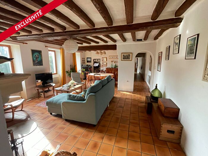 Maison à vendre - Noyen-sur-Sarthe - 7 pièces - 5 chambres