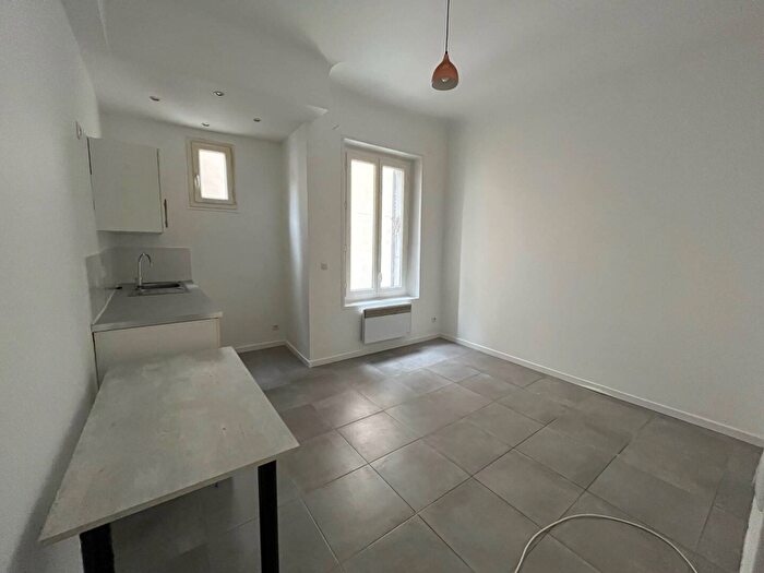 Appartement à louer - Marseille ème arrondissement - 1 pièce