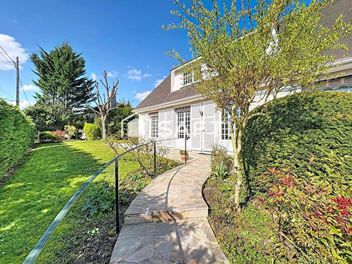 Maison 7 pièces à Montmorency, Haut Montmorency, à vendre