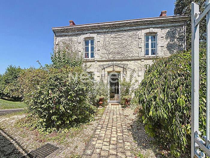 Maison à vendre - Velluire - 3 pièces - 2 chambres