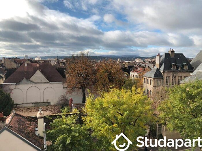 Appartement à louer - Cordeliers, Dijon - 1 pièce - 2 chambres