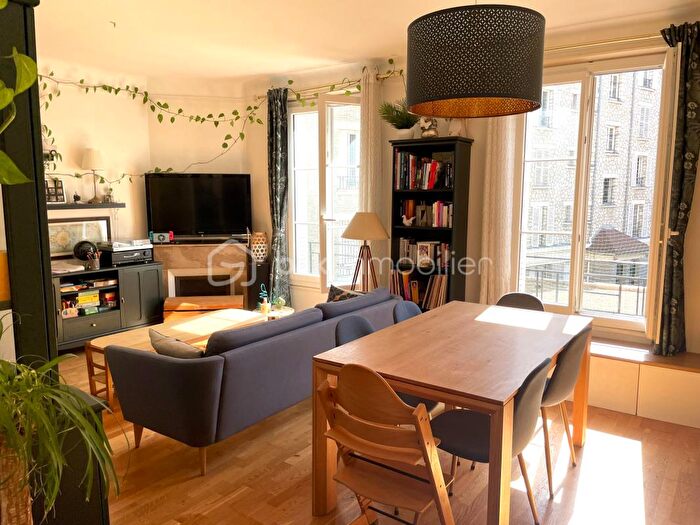 Choisy-le-Roi, Centre-ville, Parc Prairie, Hautes Bornes : Appartement 3 pièces à vendre