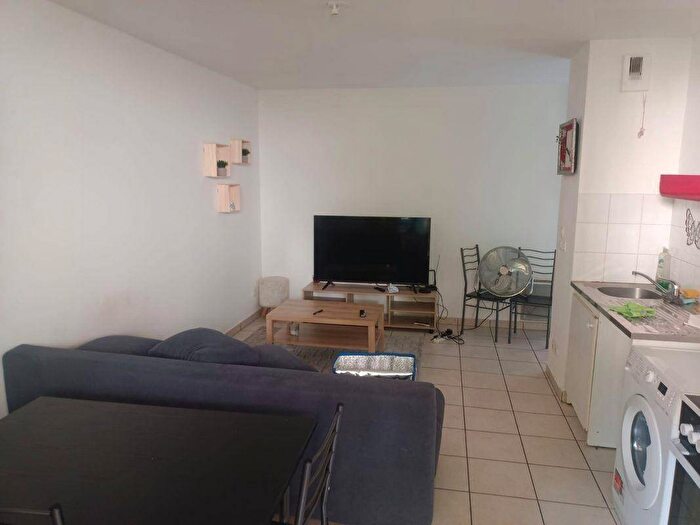 Appartement à louer - Lyon ème arrondissement - 2 pièces - 1 chambre
