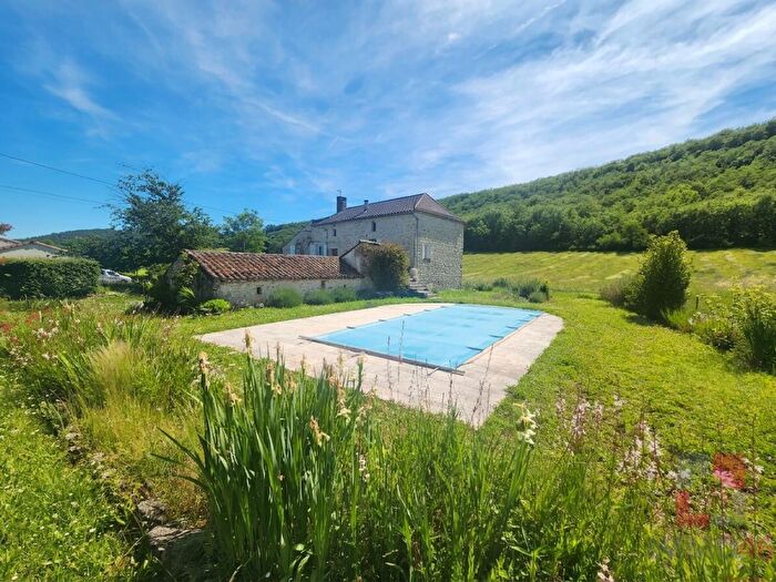 Maison 5 pièces à Luzech, à vendre