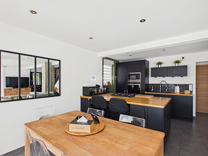 Maison 6 pièces à Mahalon, à vendre