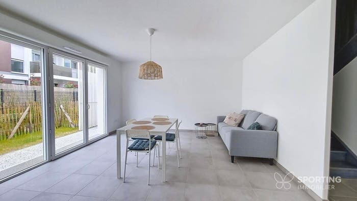 Hourcade-Geneste-Le Bourg-Courrejean, Villenave-d'Ornon : Appartement 3 pièces à louer