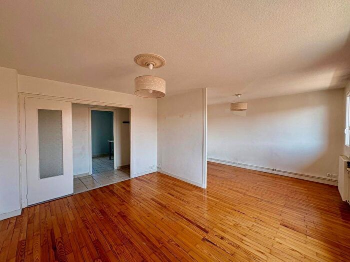 Appartement à louer - Mulsant, Roanne - 4 pièces - 2 chambres