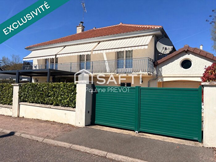 Maison à vendre - Saint-Léger-lès-Paray - 8 pièces - 4 chambres