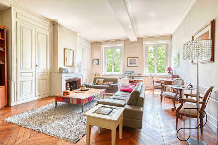 Appartement à vendre - Lyon e , Croix Rousse Est - 6 pièces - 4 chambres