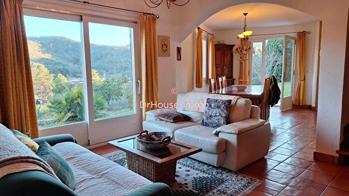 Maison à vendre - Collobrières - 4 pièces - 3 chambres