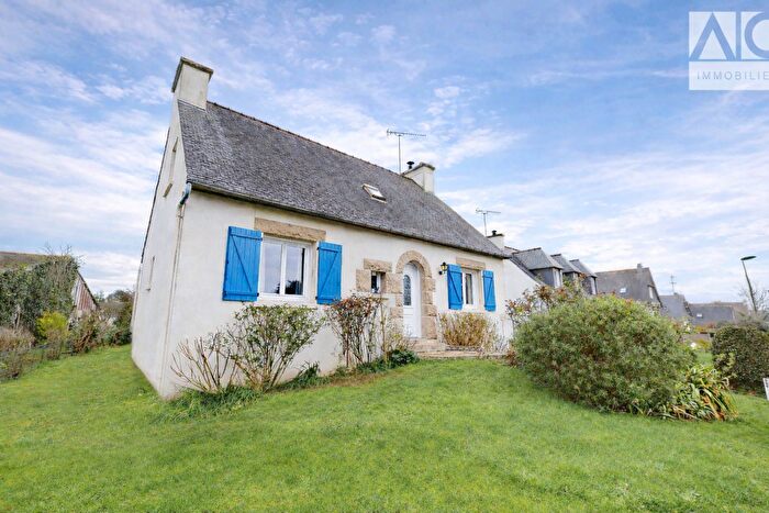 Maison à vendre - Lanvollon - 5 pièces - 4 chambres