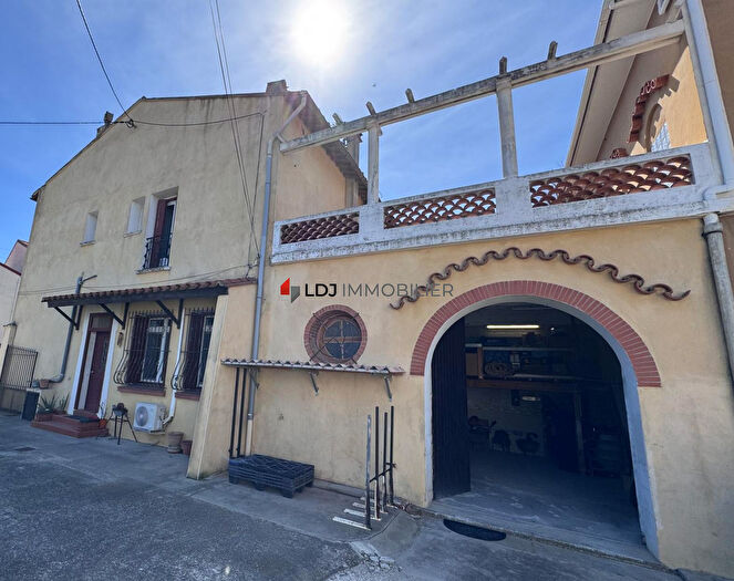 Maison 6 pièces à Baho, à vendre