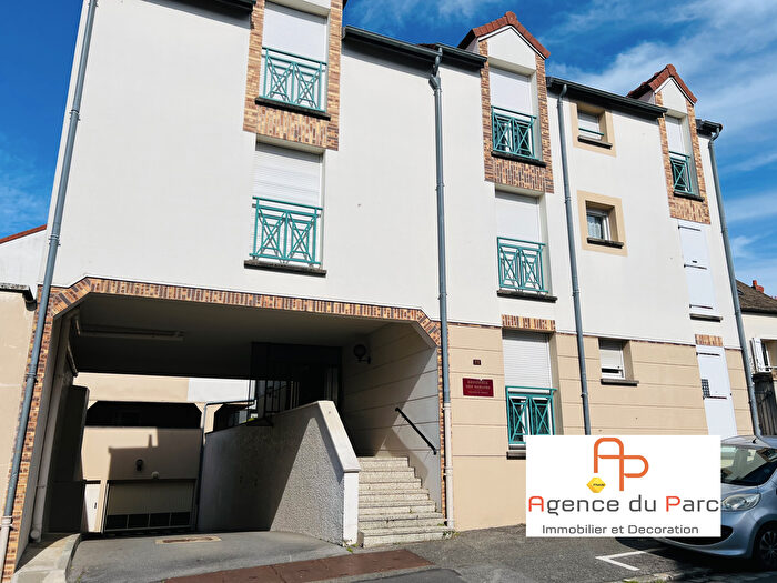 Appartement à louer - Mennecy, Centre-ville, Gare, Châtries, Château, Bel-Air - 4 pièces - 2 chambres