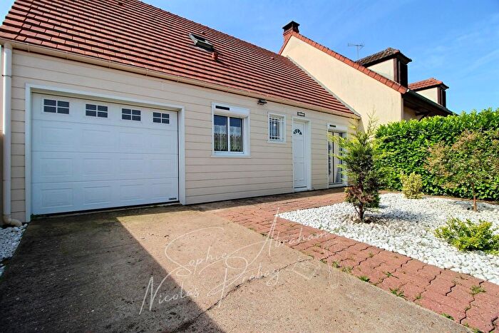 Toury : Maison 3 pièces à vendre