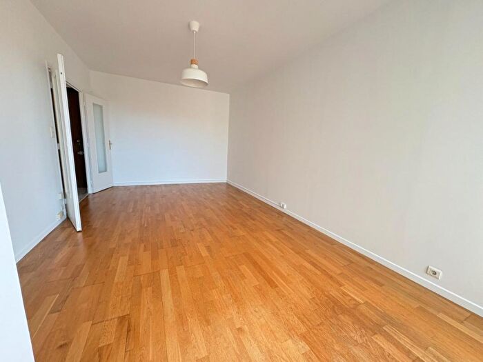 Appartement à louer - Nice, Carabacel - 1 pièce - 1 chambre