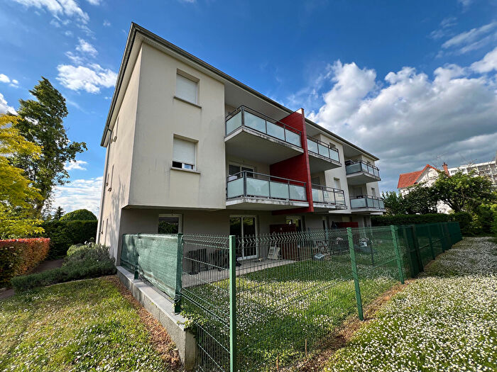Appartement à vendre - Saint-André-les-Vergers - 3 pièces - 2 chambres