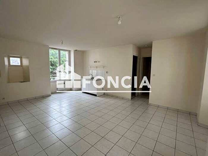 Appartement à louer - Centre Sud, Châtellerault - 2 pièces - 1 chambre