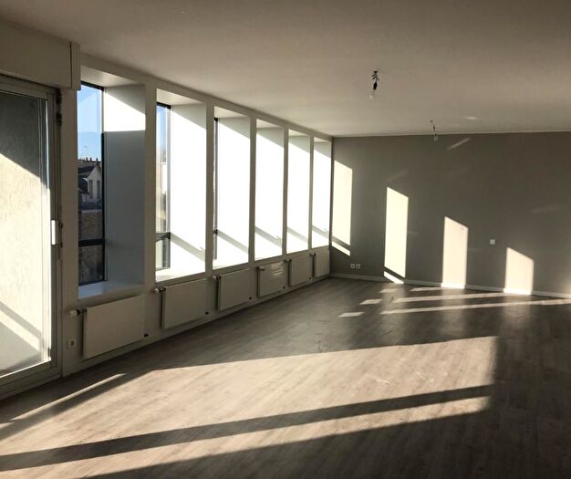 Appartement à louer - Fougères, Centre-ville, Urbanistes - 7 pièces - 6 chambres