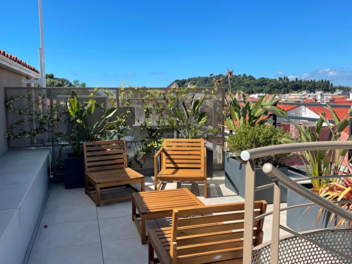 Appartement 3 pièces à Nice, Carabacel, à vendre