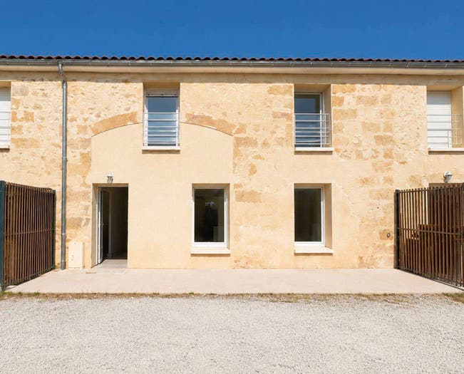 Maison 4 pièces à louer à Pugnac