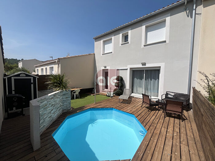 Maison à vendre - Saint-Mathieu-de-Tréviers - 4 pièces - 3 chambres