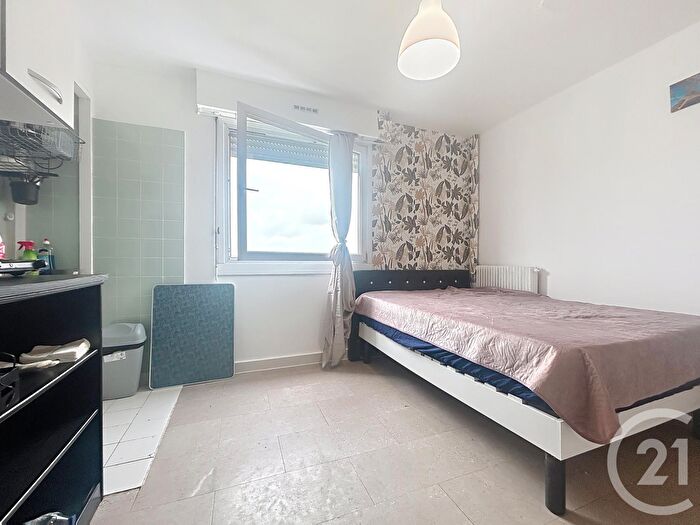 Appartement à vendre - Melun, Rive de Seine, Sud - 1 pièce