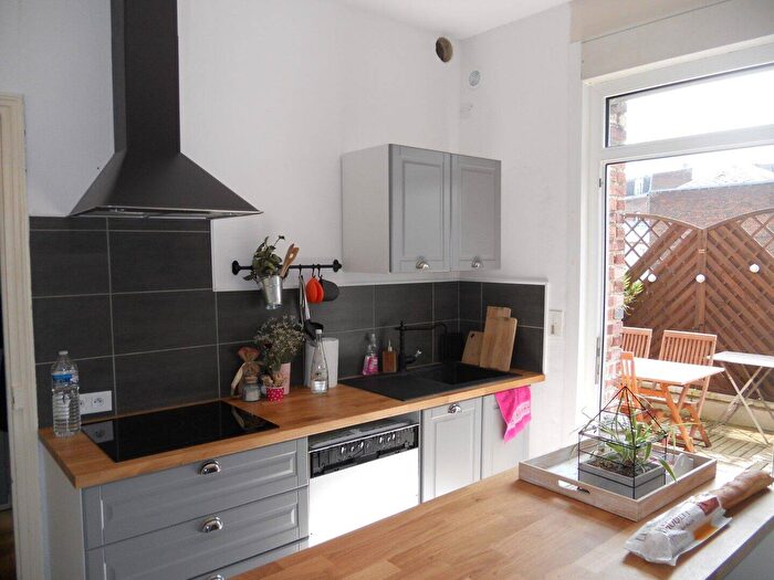 Appartement à louer - Centre Ville, Saint-Quentin - 5 pièces - 3 chambres