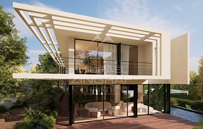 Maison à vendre - Roquebrune-Cap-Martin - 10 pièces - 5 chambres