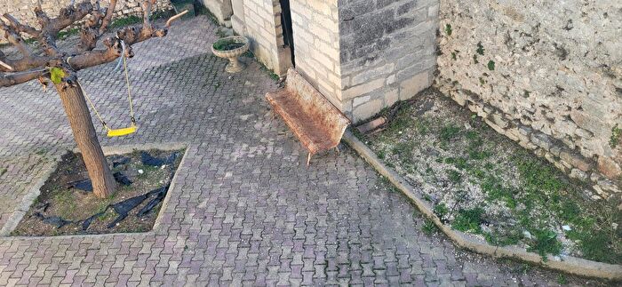 Maison à louer - Saint-Hilaire-de-Beauvoir - 4 pièces - 3 chambres