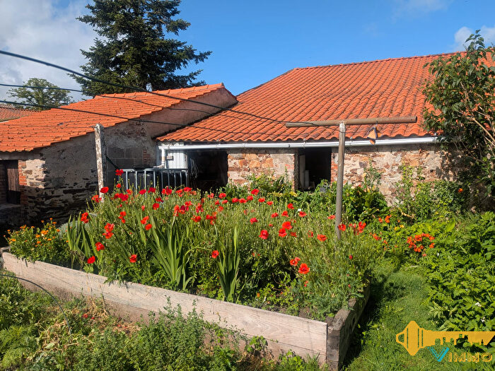 Maison 10 pièces à vendre à Sainte-Pazanne