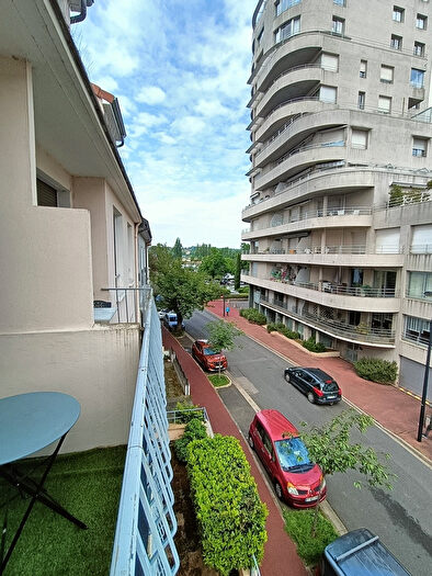 Appartement à vendre - Vichy, Thermal - 5 pièces - 3 chambres