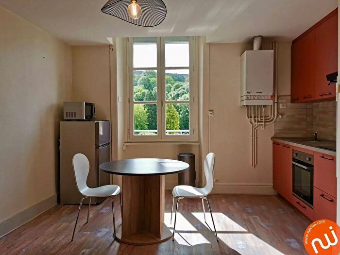 Appartement à louer - Alouettes, Aurillac - 2 pièces - 1 chambre