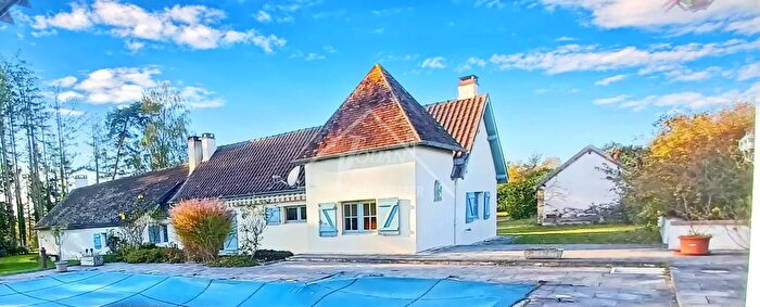 Maison à vendre - Saint-Plaisir - 6 pièces - 3 chambres