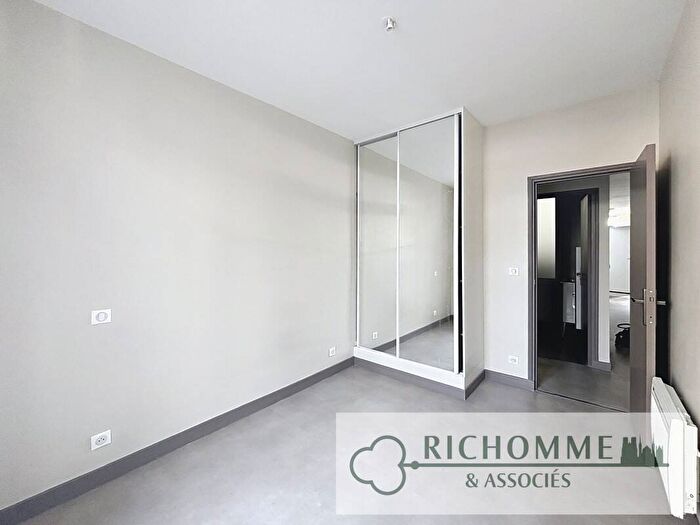 Appartement à louer - Centre Ville, Reims - 3 pièces - 2 chambres