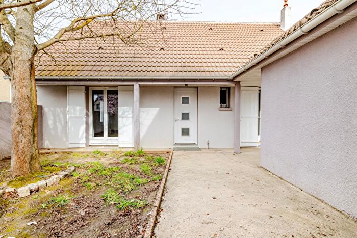 Maison à vendre - Combs-la-Ville, Bois lEvèque - 6 pièces - 3 chambres